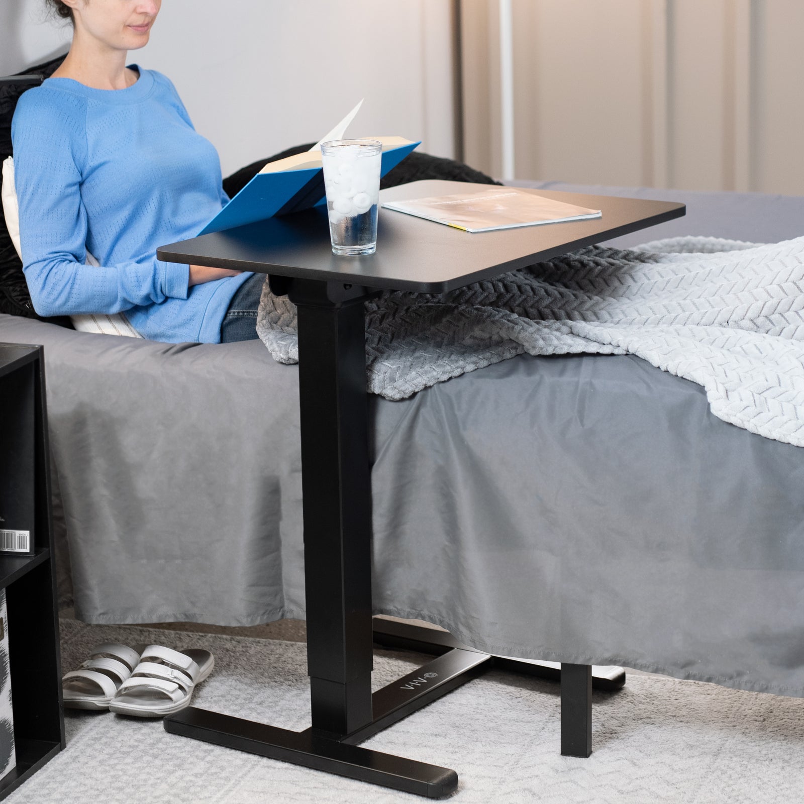 Electric Mobile Overbed Table – VIVO - desk solutions, screen mounting ...