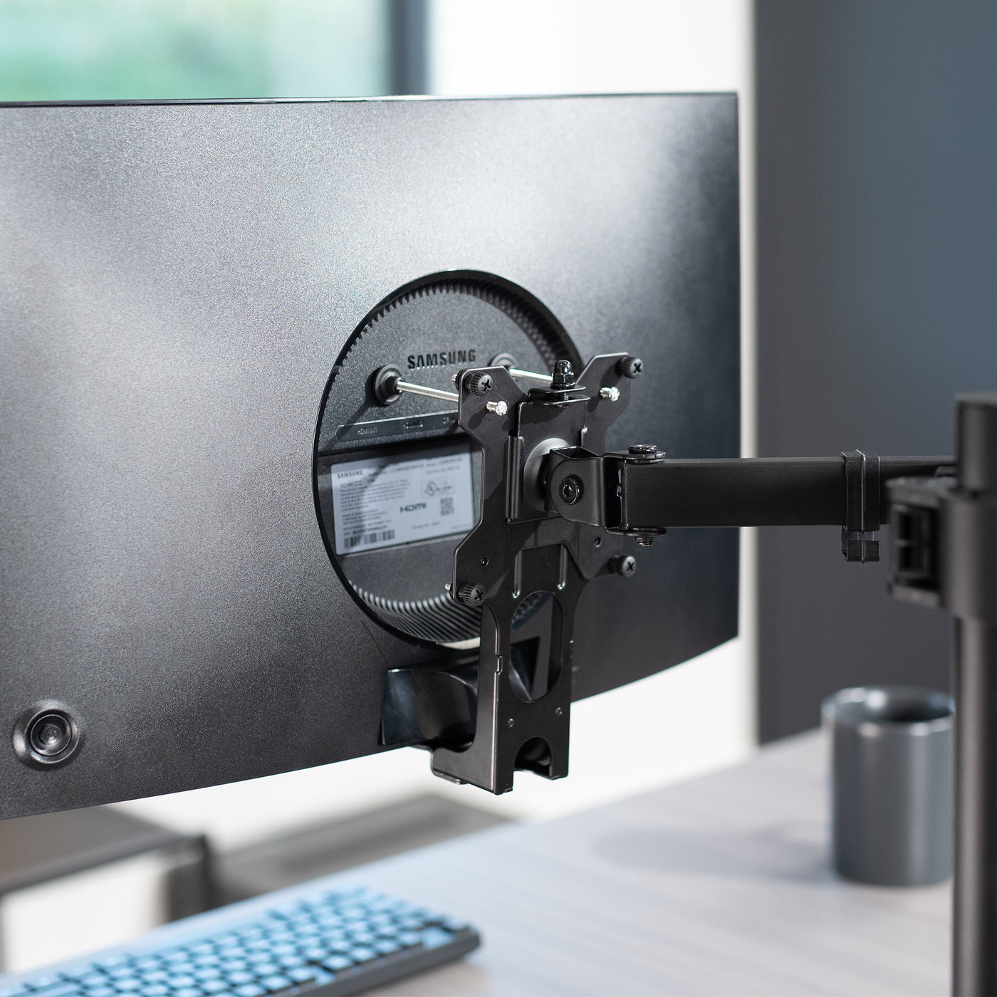 VESA Adapter for Compatible Samsung Monitors – VIVO - desk solutions ...