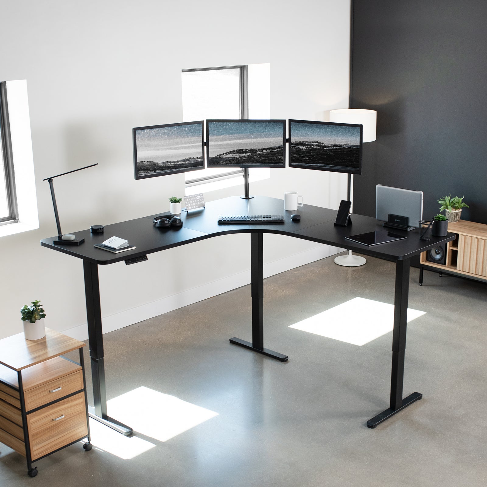E3 Series - Curved Corner Triple Motor Electric Desk with Push Button ...